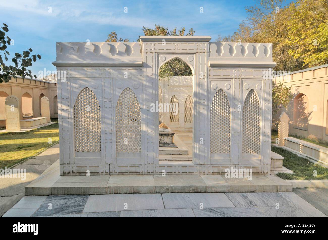Marble Tomb of the great Mughal Babur in Kabul Gardens, Afghanistan ...