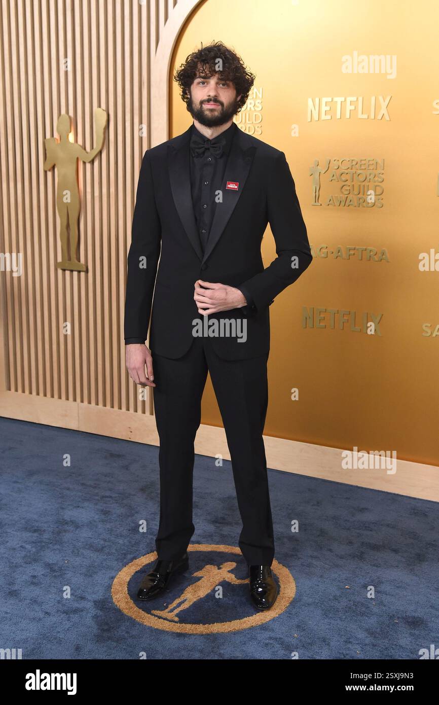 Noah Centineo bei der Verleihung der 31. Screen Actors Guild Awards ...