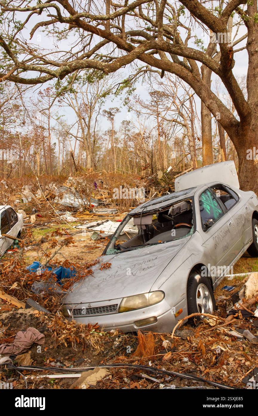 Hurricane Katrina Aftermath Stock Photo - Alamy
