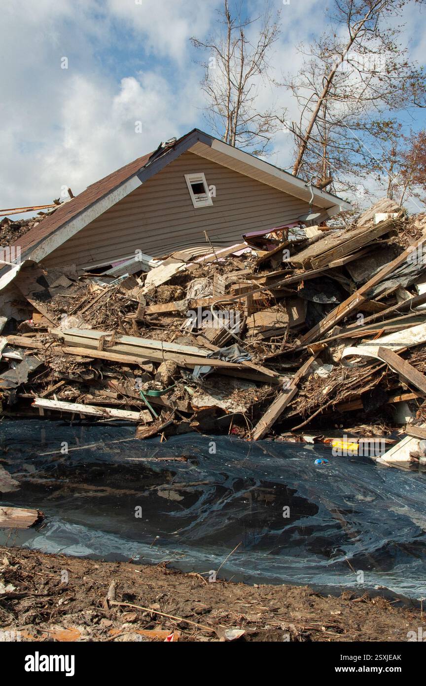 Hurricane Katrina Aftermath Stock Photo - Alamy