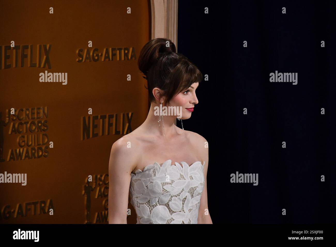Dylan Mulvaney attends the 31st Annual Screen Actors Guild Awards at ...
