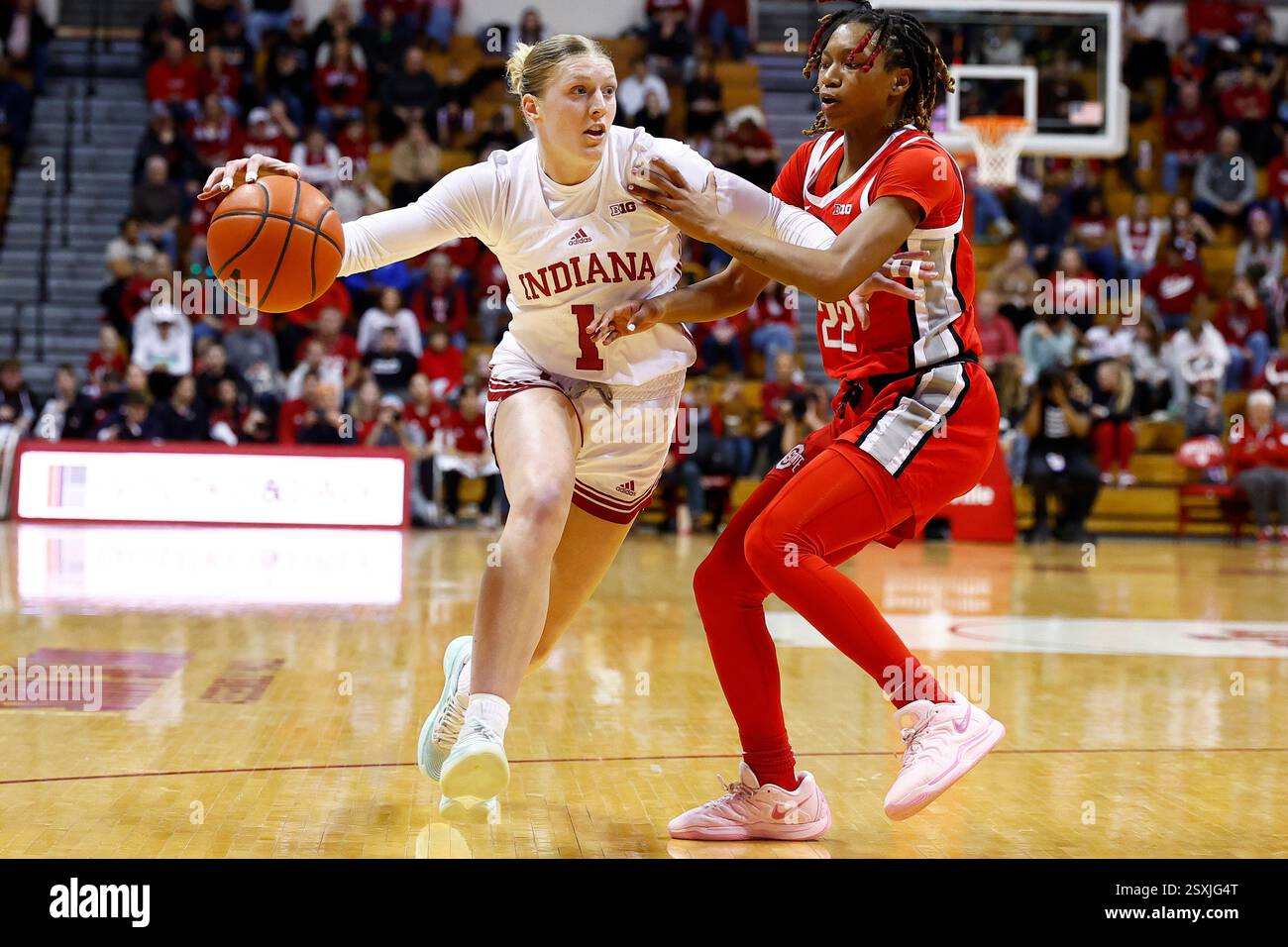 BLOOMINGTON, IN - FEBRUARY 20: Indiana Hoosiers guard Lexus Bargesser ...