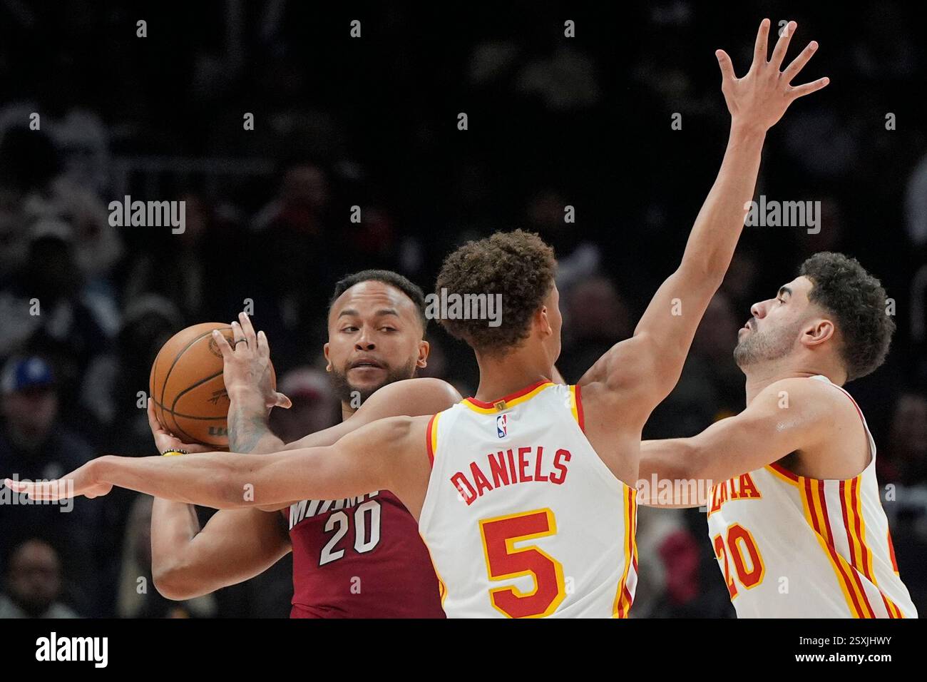 Miami Heat forward Kyle Anderson (20) works against Atlanta Hawks guard ...