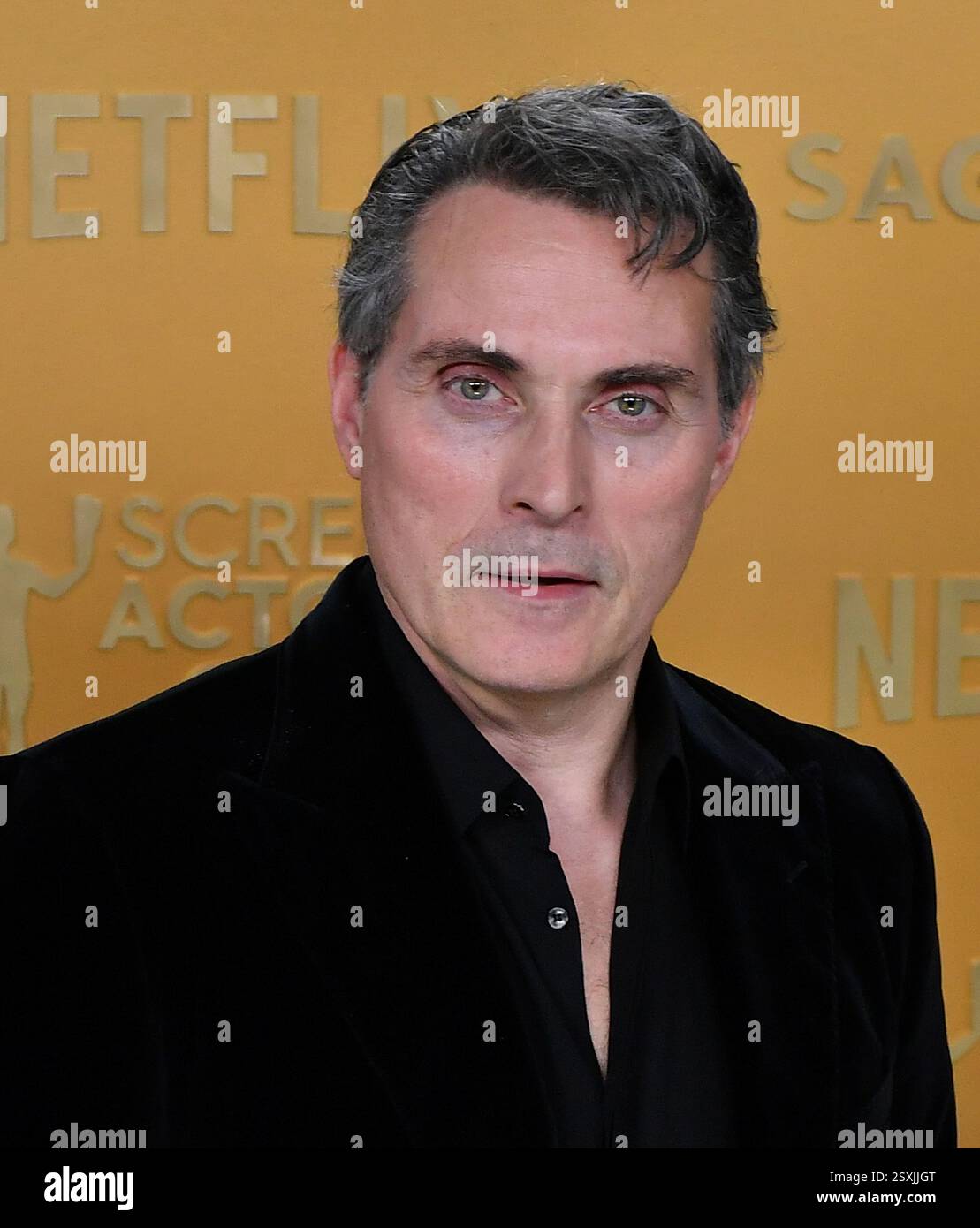 Rufus Sewell attends the 31st Annual Screen Actors Guild Awards at ...