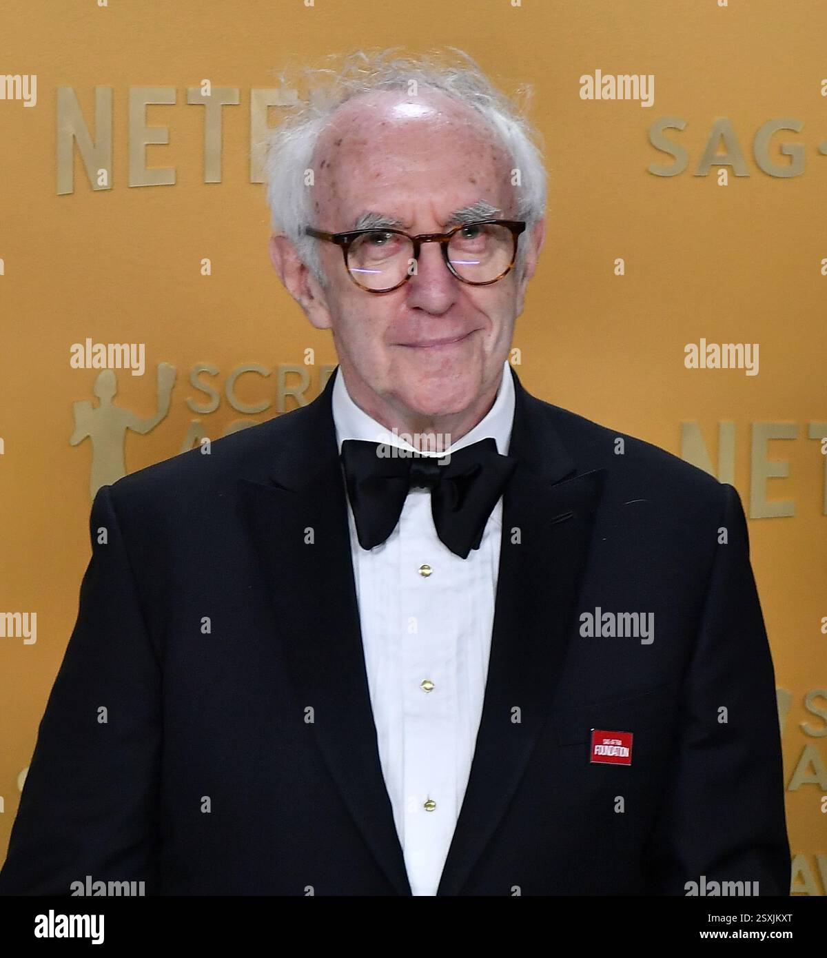 Jonathan Pryce attends the 31st Annual Screen Actors Guild Awards at ...