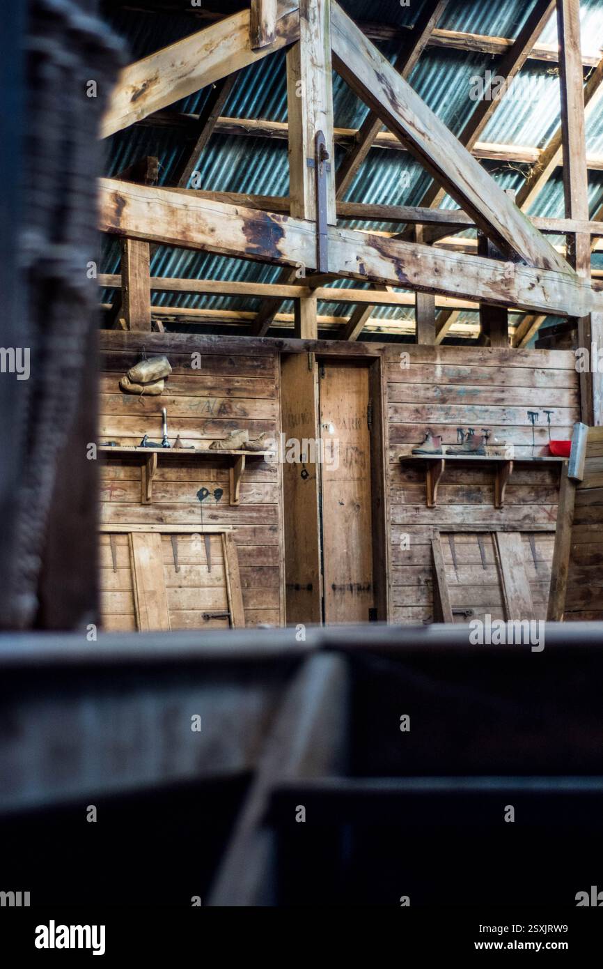 historic old shearing shed in Australia Stock Photo - Alamy