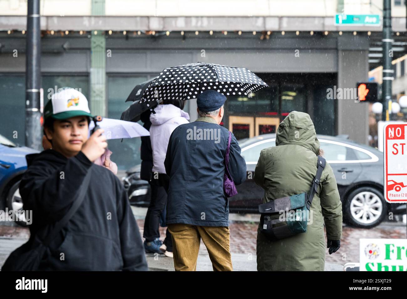 Seattle, USA. 24th Feb 2025. Seattle braces for high wind and rain ...