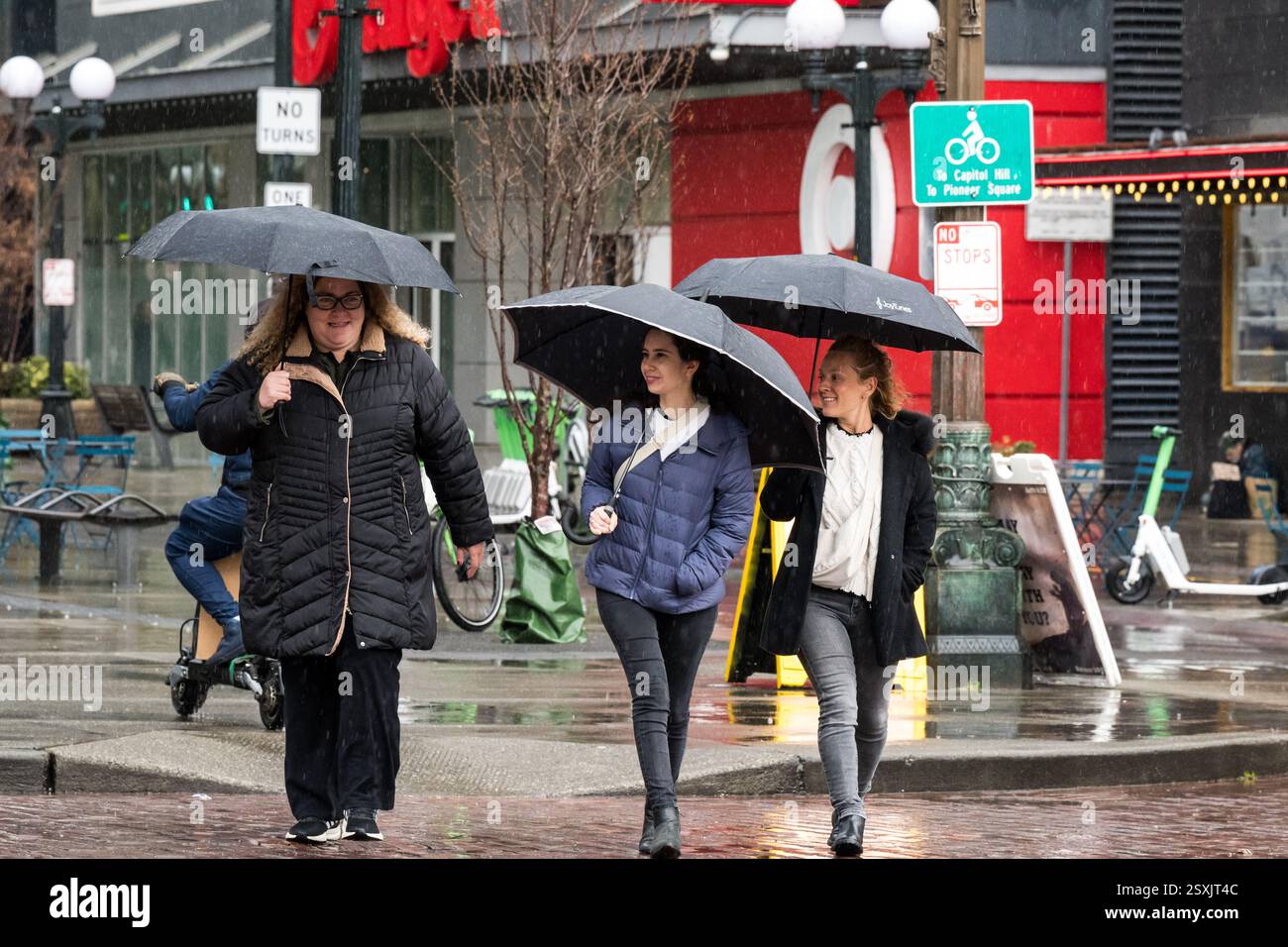 Seattle, USA. 24th Feb 2025. Seattle braces for high wind and rain ...