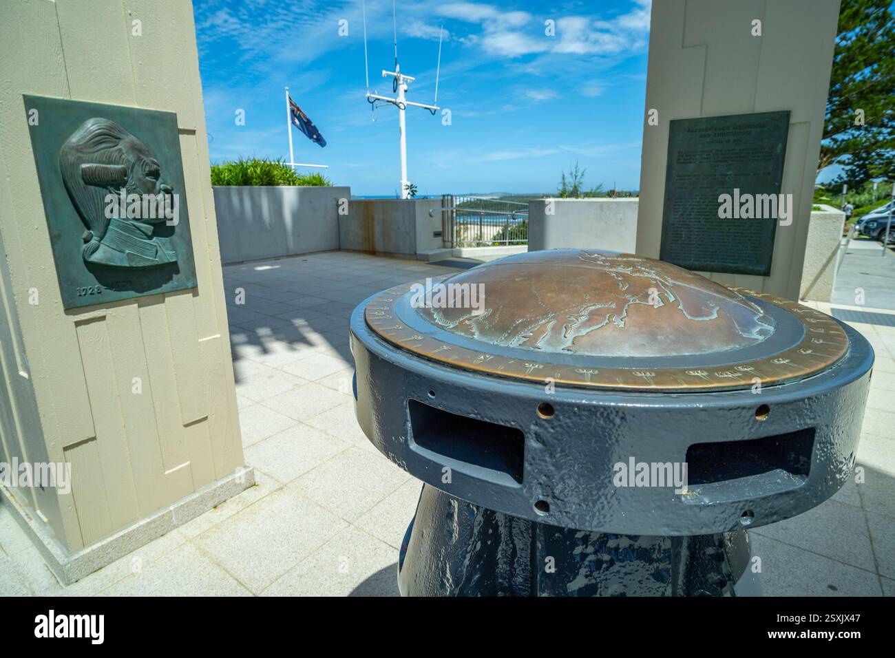 Captain Cook Memorial and Lighthouse The monument and lighthouse built ...