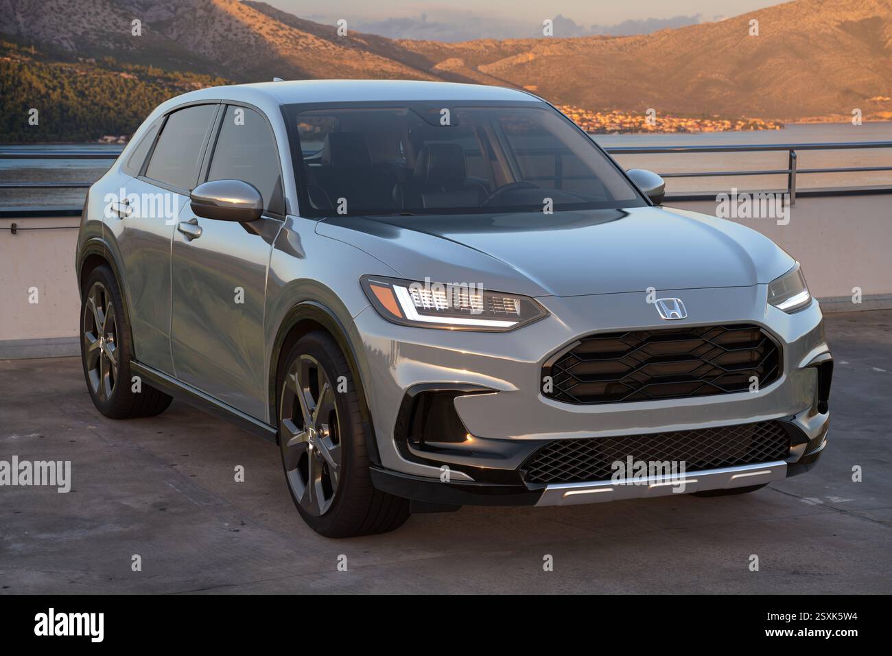 New honda hybrid car hi-res stock photography and images - Alamy