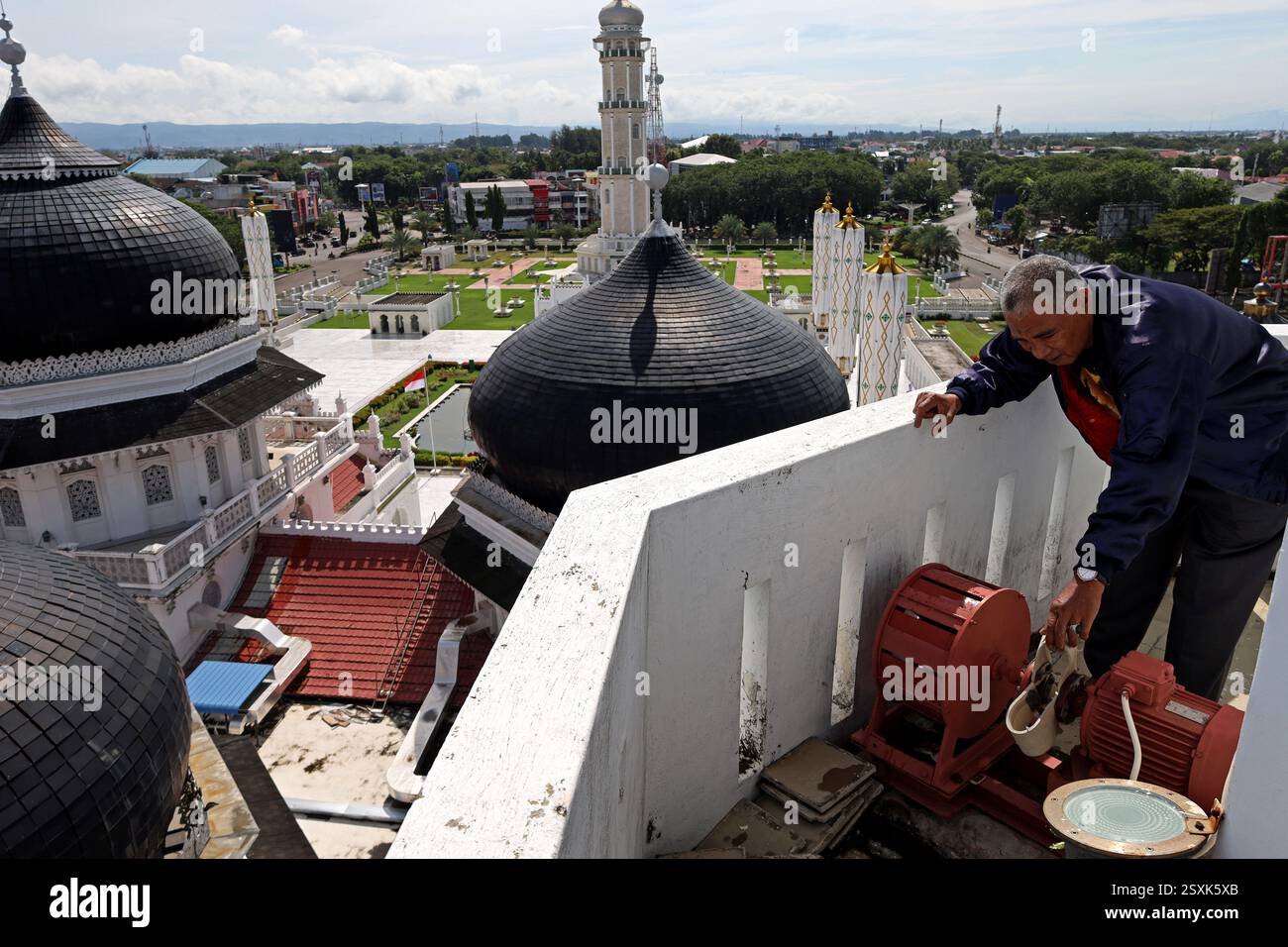 February 25, 2025, Banda Aceh, Aceh, Indonesia: Mosque officers inspect ...