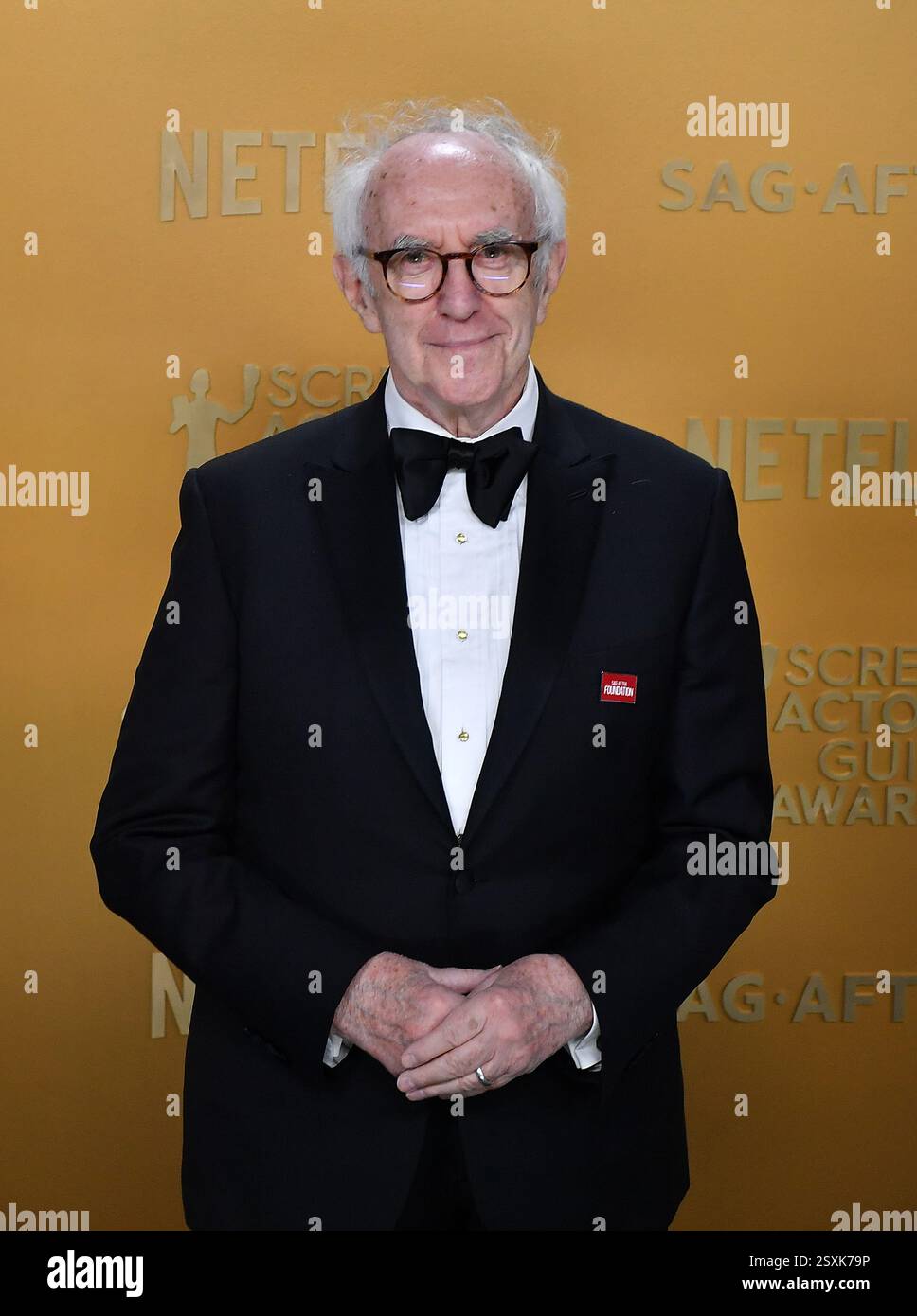 Jonathan Pryce attends the 31st Annual Screen Actors Guild Awards at ...