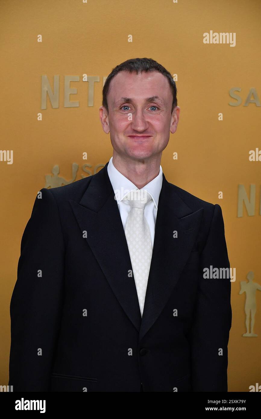 Tom Brooke attends the 31st Annual Screen Actors Guild Awards at Shrine ...