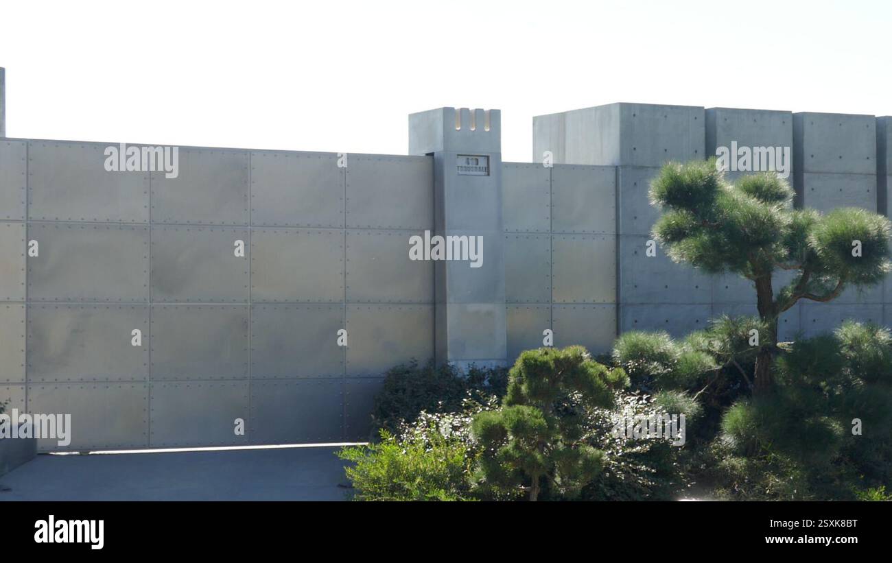 Beverly Hills, California, USA 23rd February 2025 Oakley Founder ...