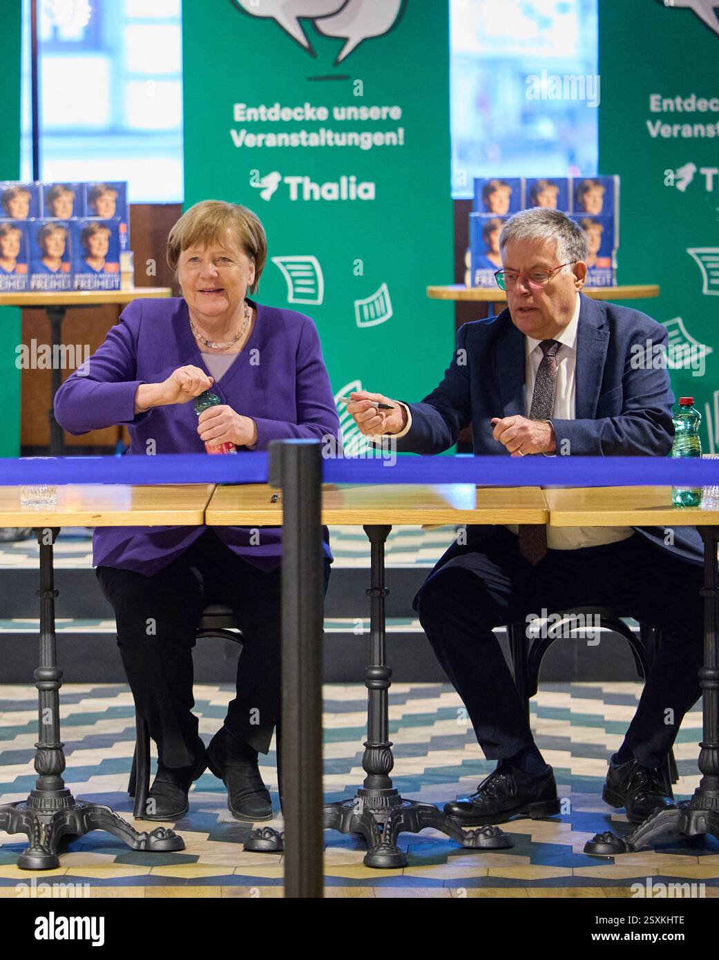 Angela Merkel presents her autobiography "Freedom" in Vienna and gives ...