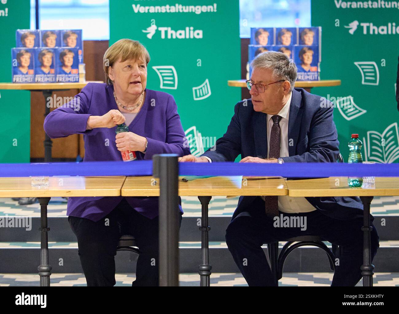 Angela Merkel presents her autobiography "Freedom" in Vienna and gives ...