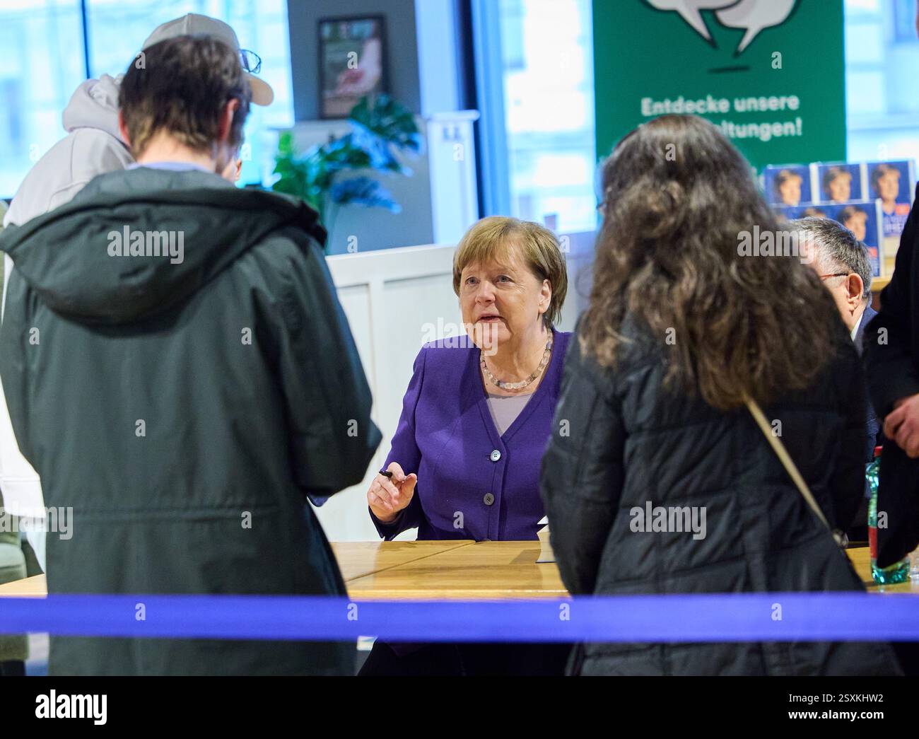 Angela Merkel presents her autobiography "Freedom" in Vienna and gives ...