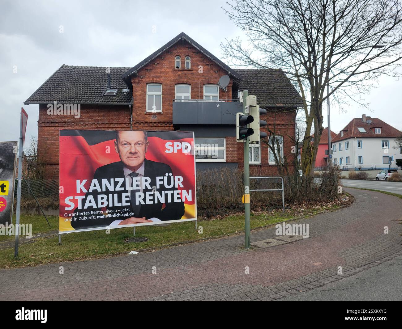 Feature / Symbol: Wahlplakat zur Bundestagswahl 02/25 pp Wahlwerbung in ...