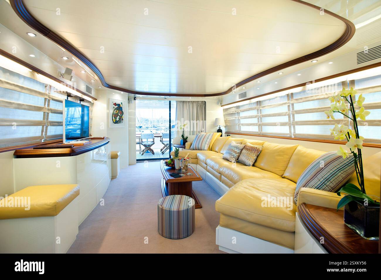Luxury motor yacht tv lounge Stock Photo - Alamy