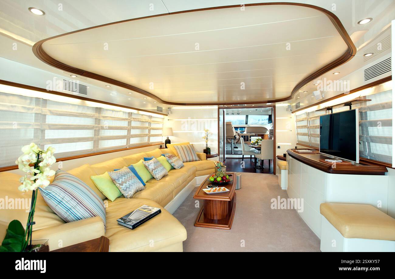 Luxury motor yacht tv lounge Stock Photo - Alamy