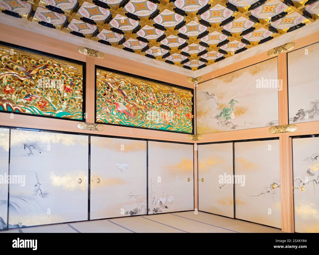 Photo shows the Ichi-no-ma (primary waiting room) which leads through ...