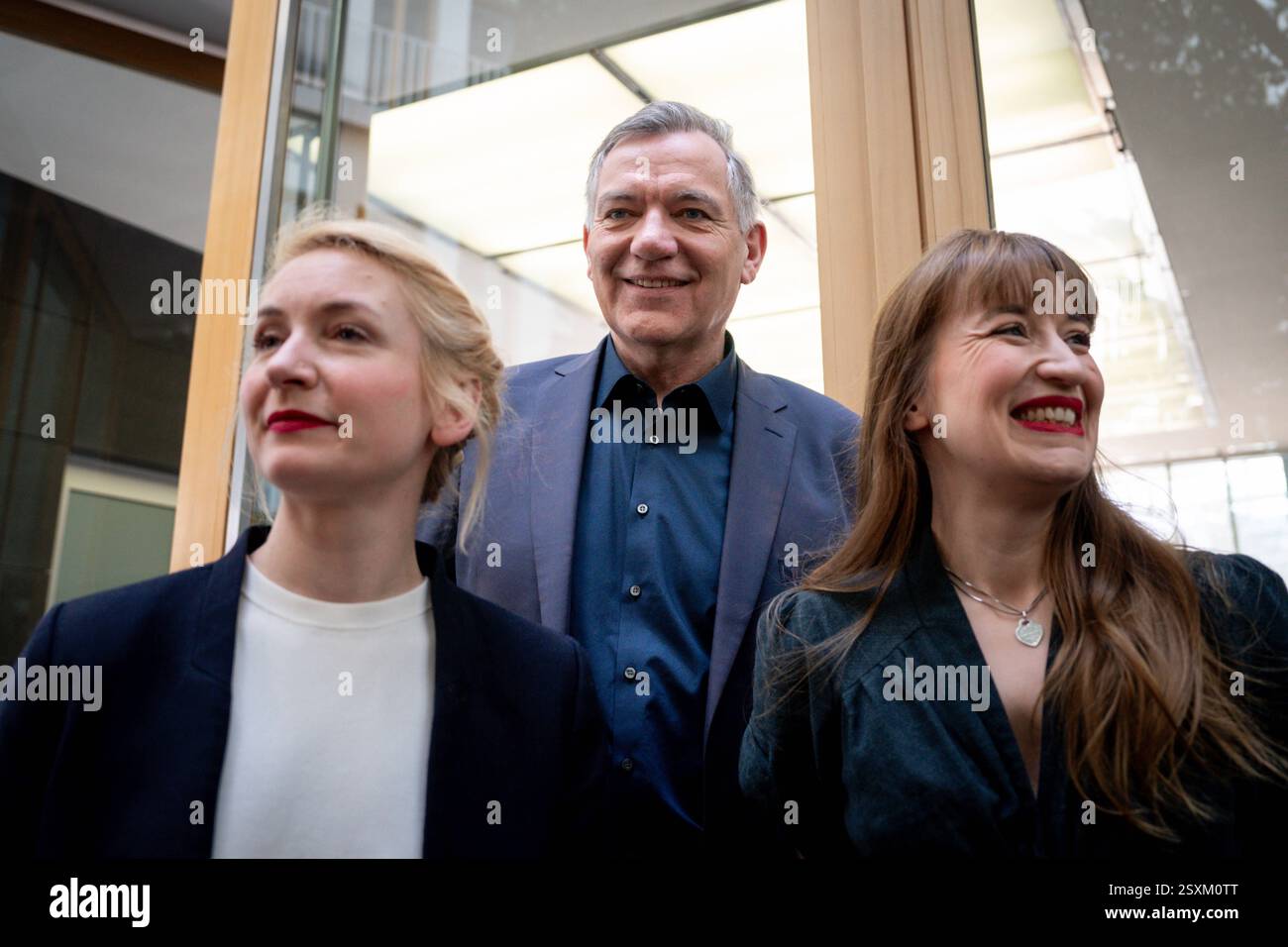 Bundespressekonferenz Die Linke - Zu den Bundestagswahlen- Jan van Aken ...