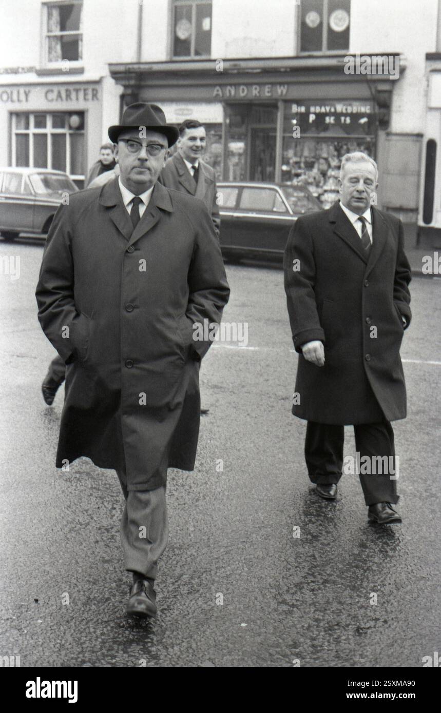 Detective Superintendent Arthur Benfield, left, and Noel Jones, Chief ...