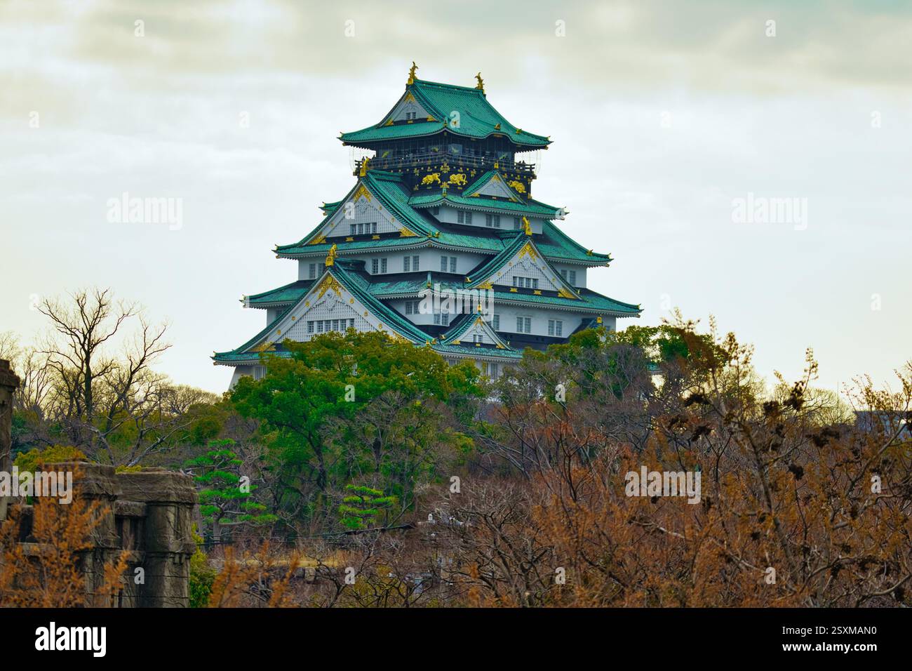 Osaka Castle Japanese castle in Chūō-ku, Osaka, Japan. Played a major ...