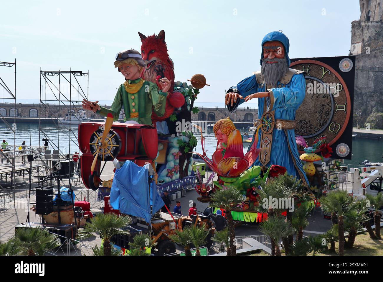 Porto di maiori hi-res stock photography and images - Alamy