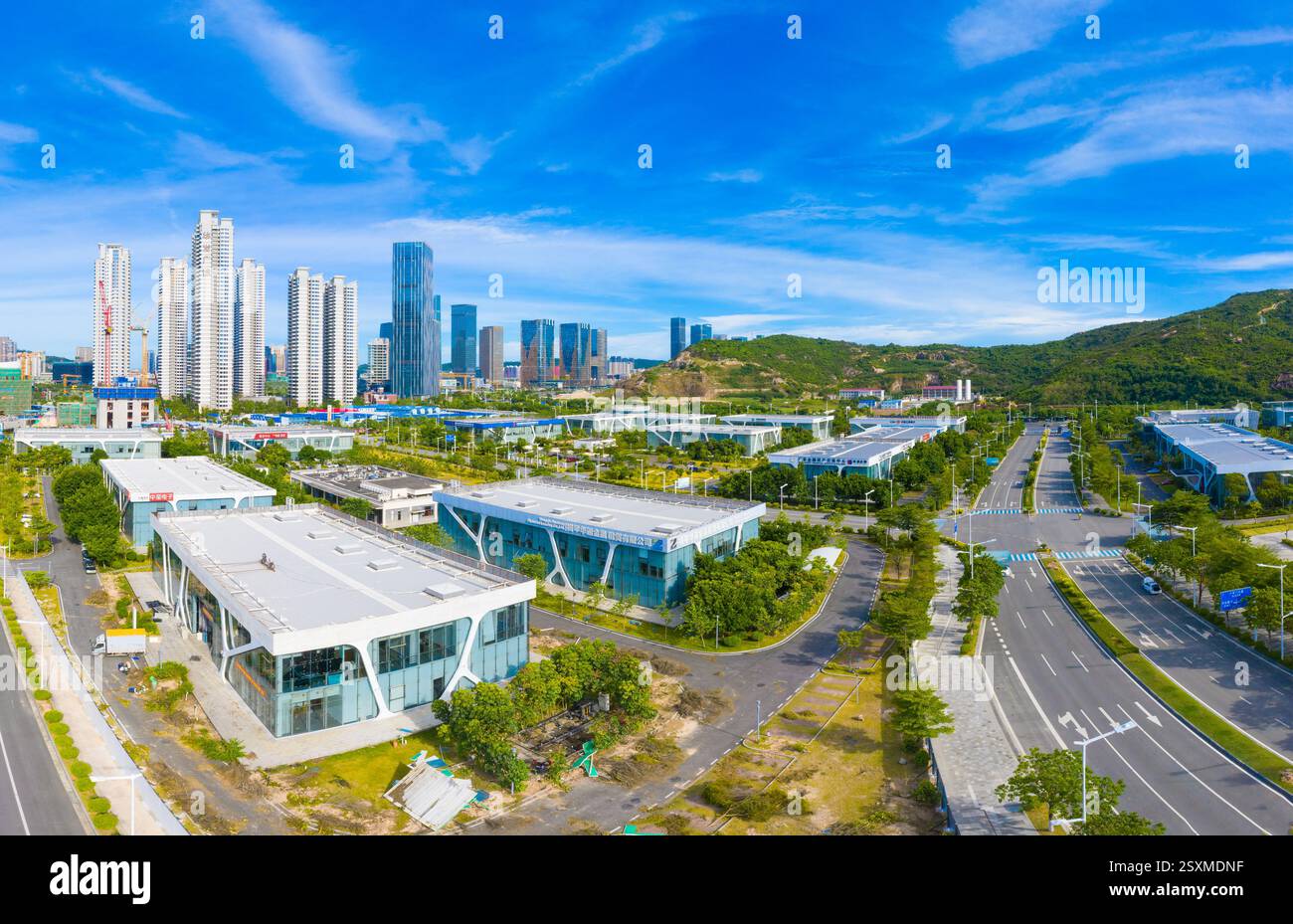 Factory building guangdong hi-res stock photography and images - Alamy
