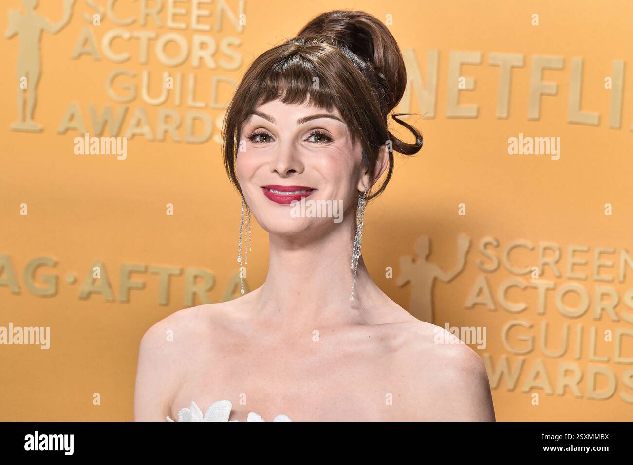LOS ANGELES, CALIFORNIA, USA - FEBRUARY 23: Dylan Mulvaney wearing a ...