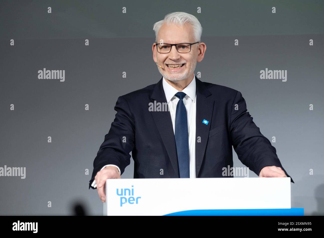 Michael LEWIS, Vorstandsvorsitzender, Chief Executive Officer CEO, bei ...