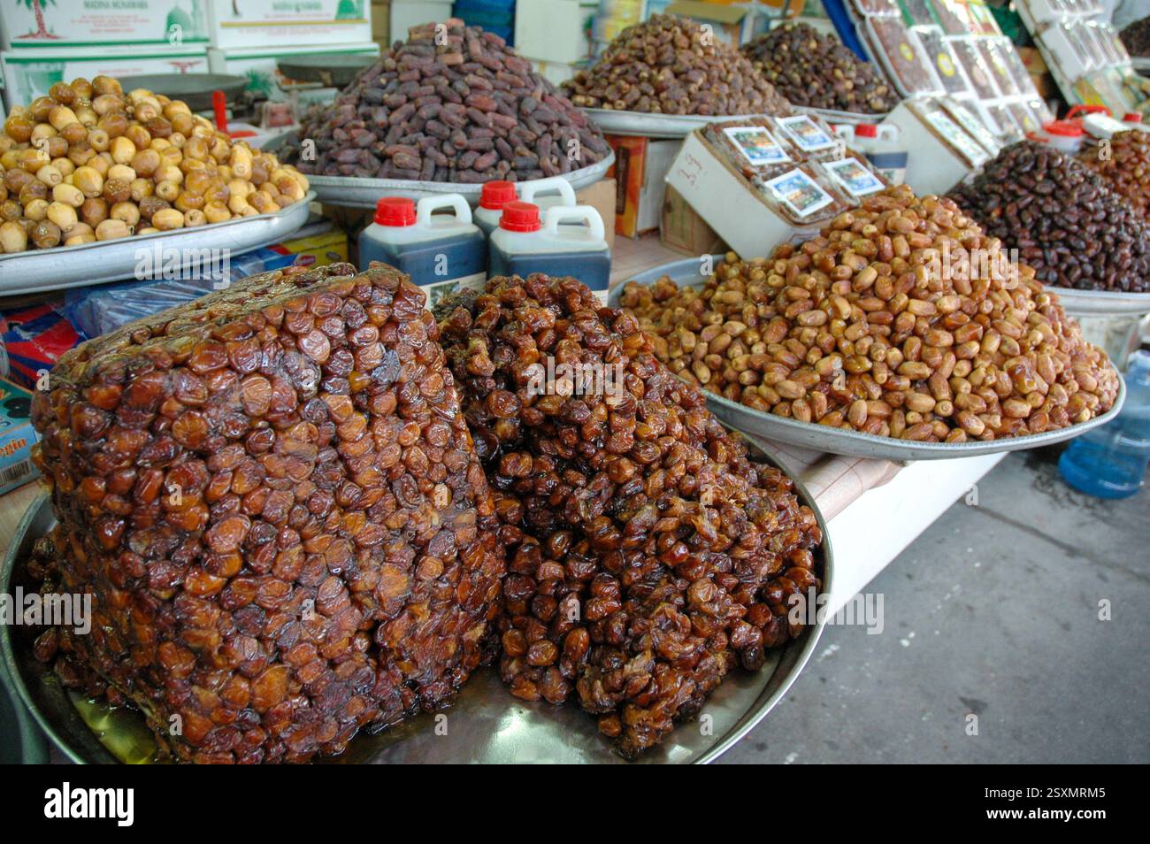 United arab emirates dates hi-res stock photography and images - Alamy