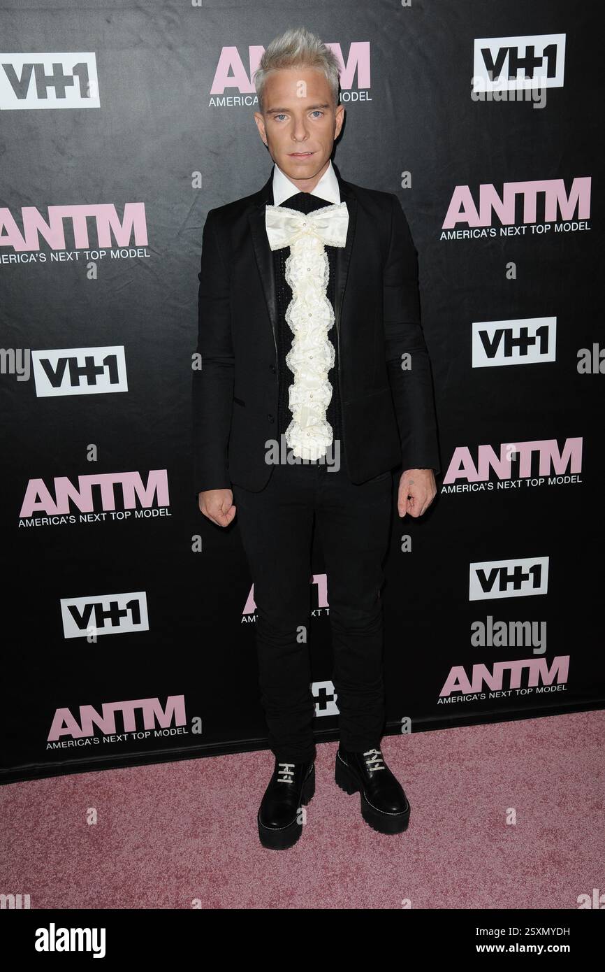 Drew Elliott attending the VH1 America's Next Top Model premiere party ...