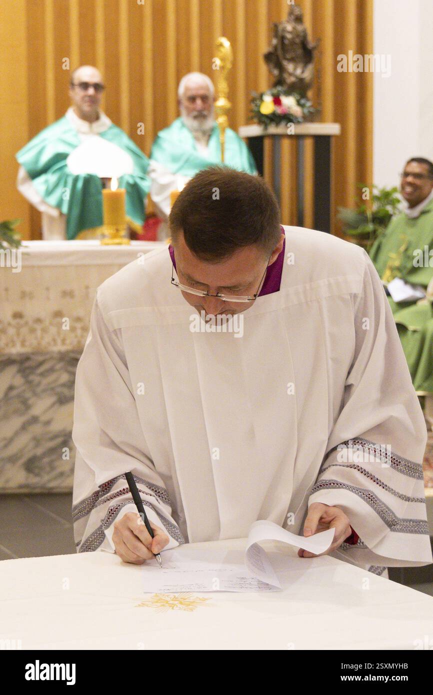 **NO LIBRI** Italy, Rome, 2025/2/22 Cardinal Carlos Gustavo Castillo ...