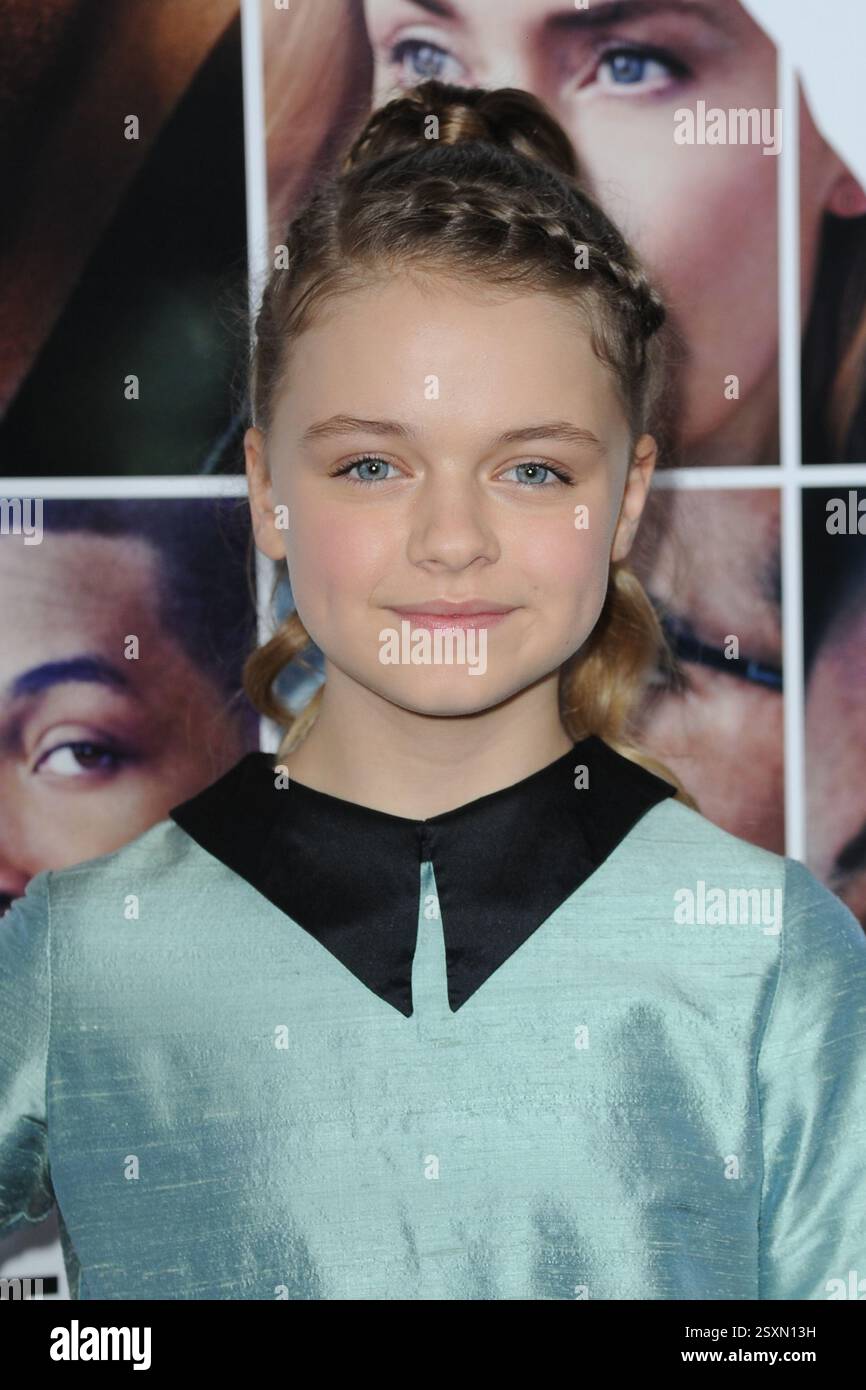 Kylie Rogers attending the 'Collateral Beauty' World Premiere at ...