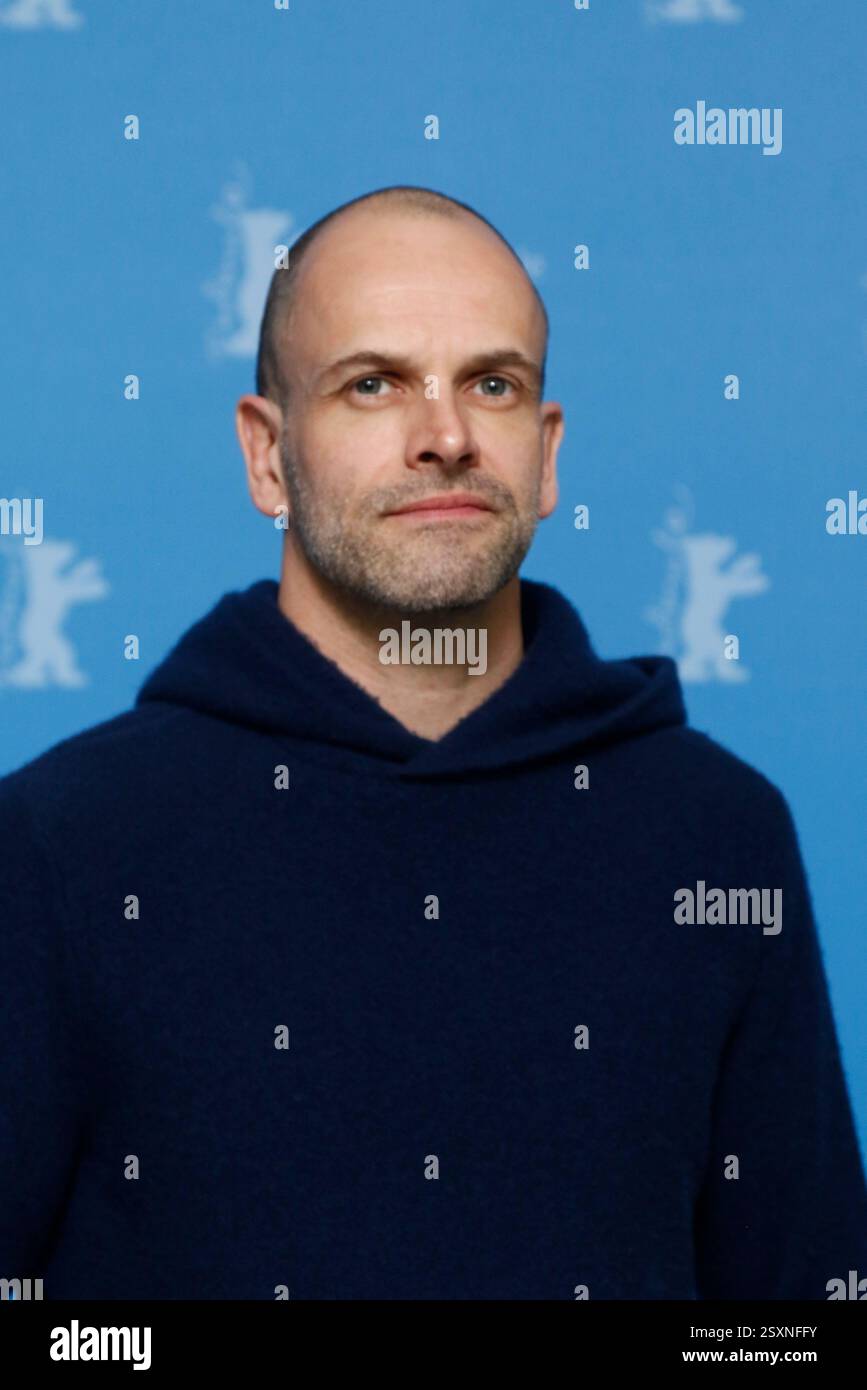 Actor Jonny Lee Miller attends the photocall of 'T2 Trainspotting ...