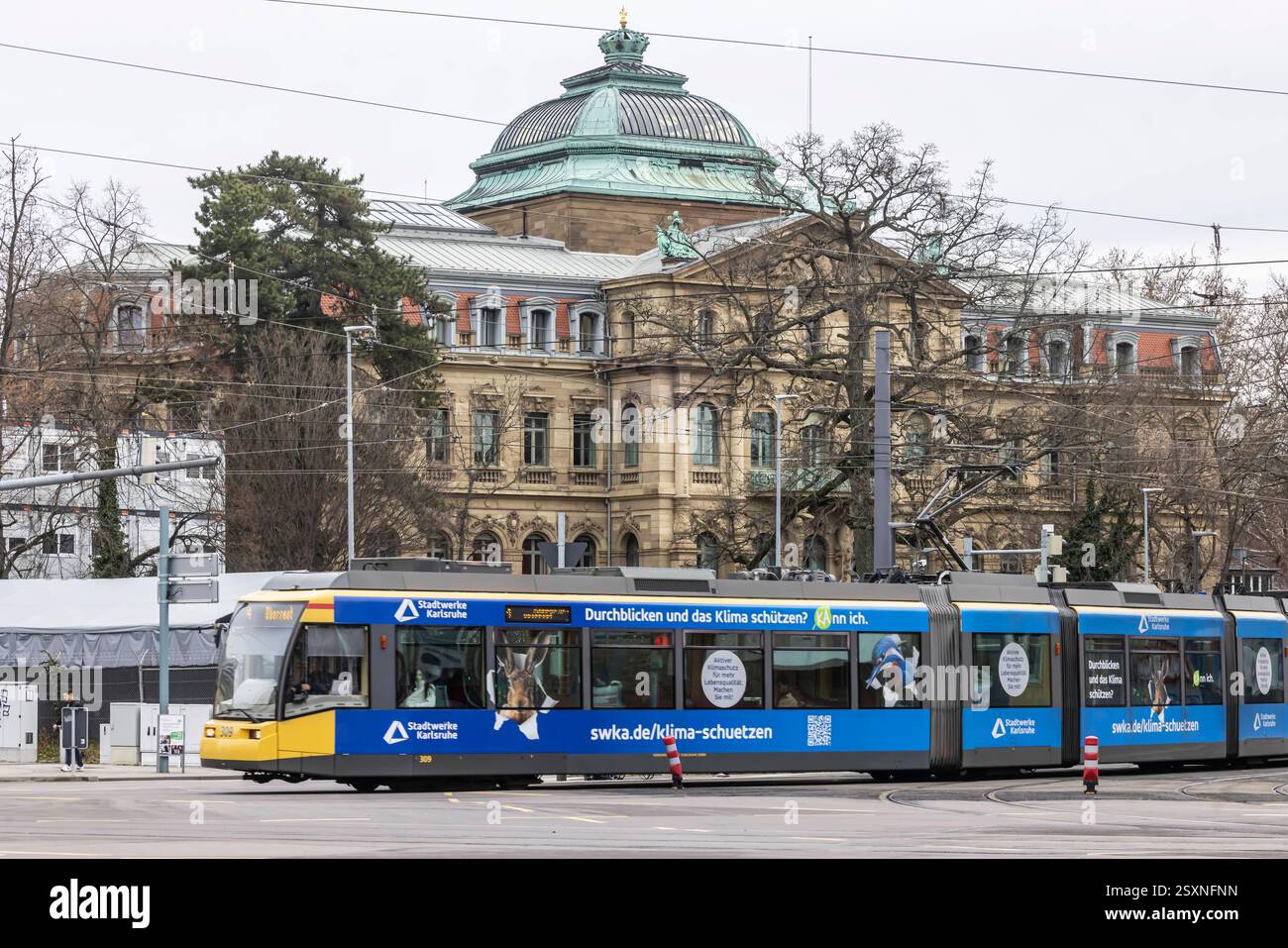Der Bundesgerichtshof BGH in Karlsruhe ist das oberste Gericht der ...