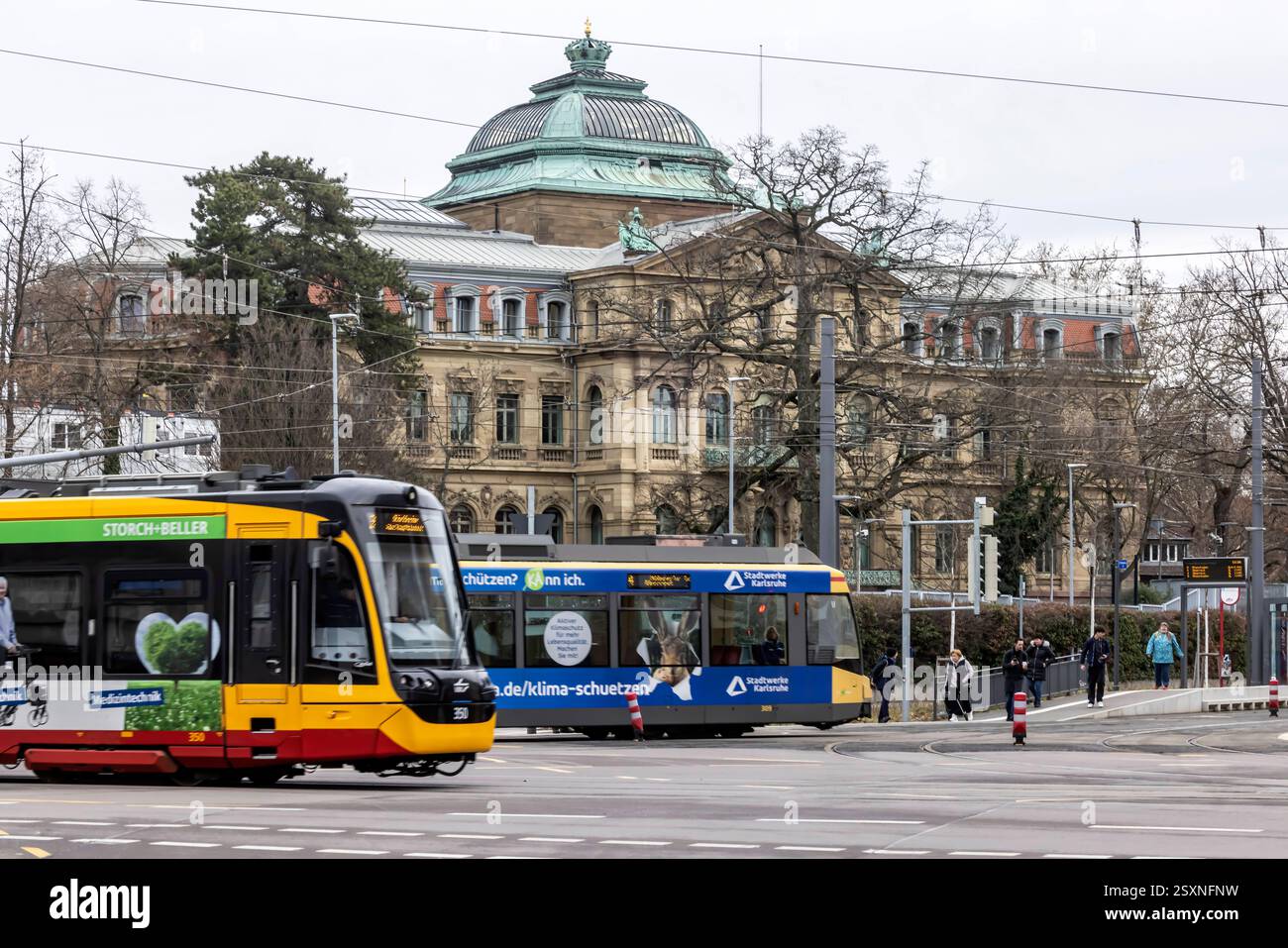 Der Bundesgerichtshof BGH in Karlsruhe ist das oberste Gericht der ...