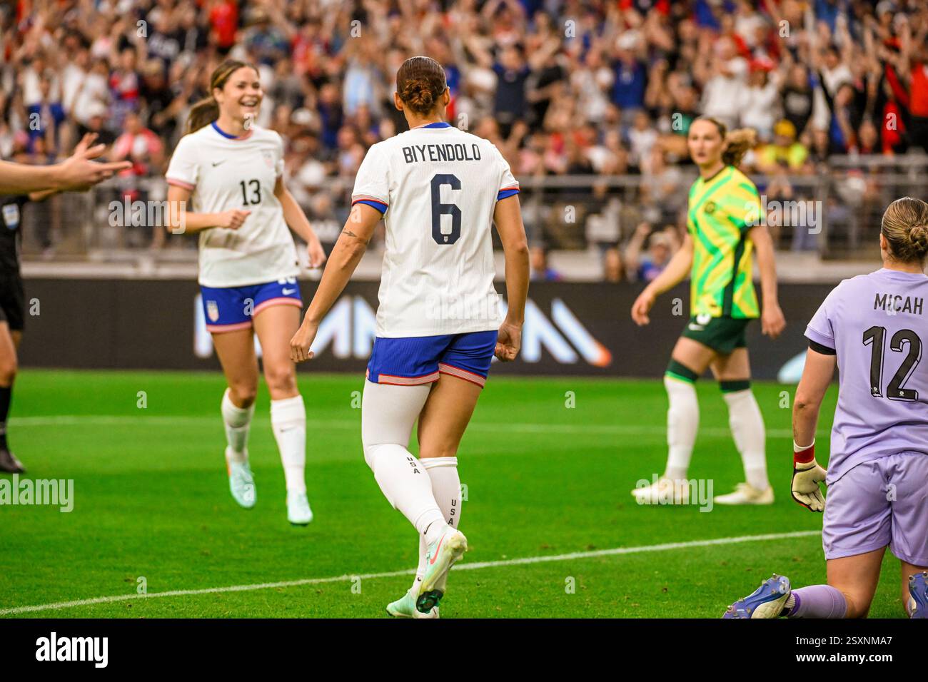 United States forward Lynn Biyendolo (6) celebrates after scoring a ...