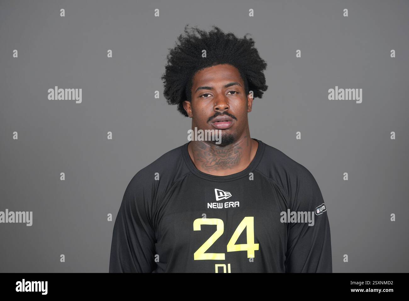 Tennessee defensive lineman Omarr Norman-Lott (DL24) poses for a ...