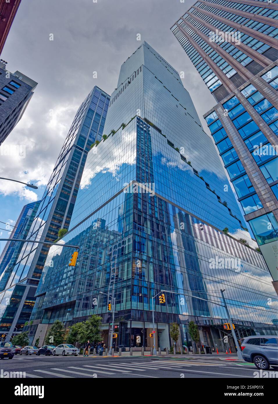 The Spiral, second supertall of the Hudson Yards neighborhood, has ...