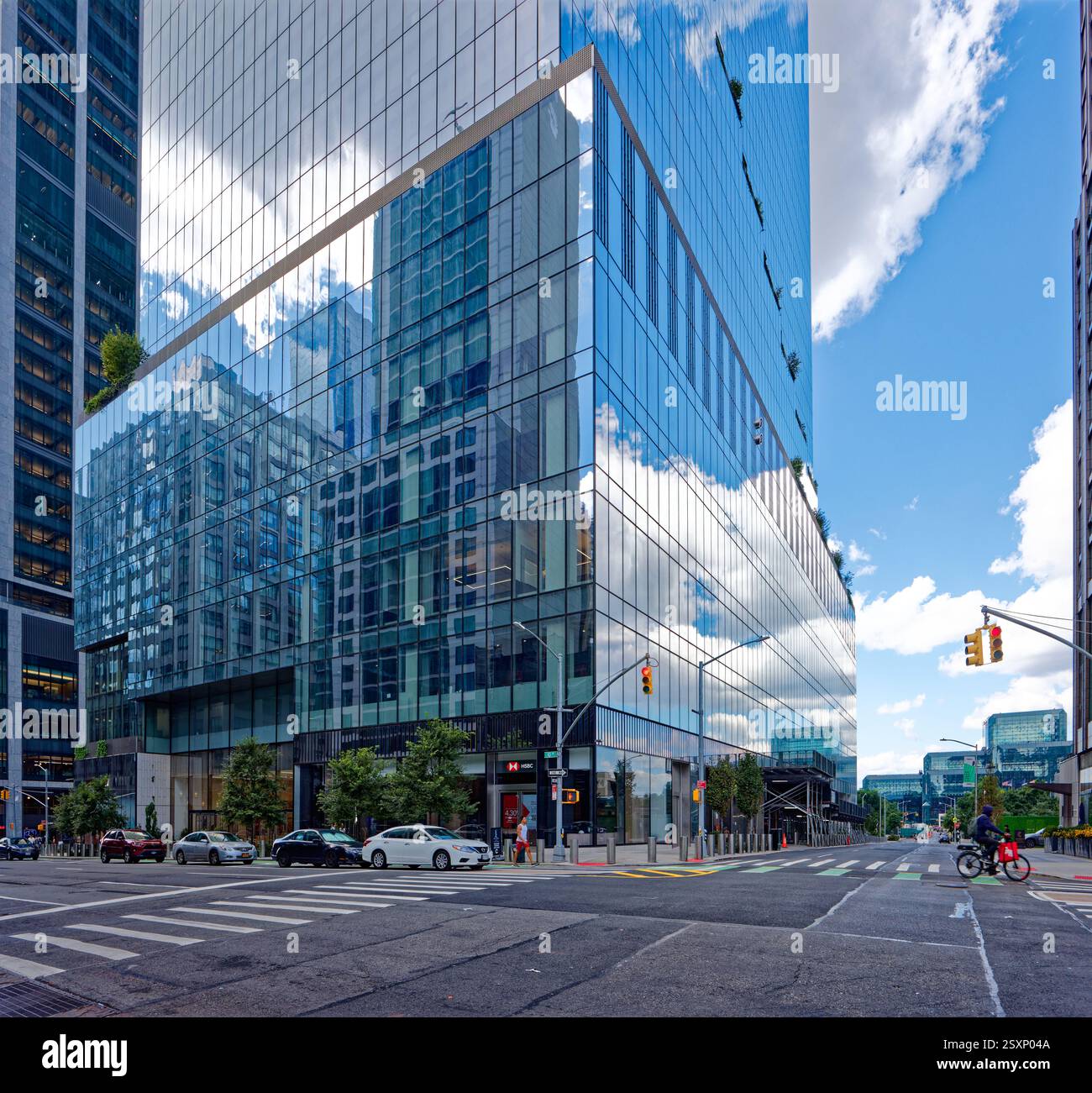 The Spiral, second supertall of the Hudson Yards neighborhood, has ...