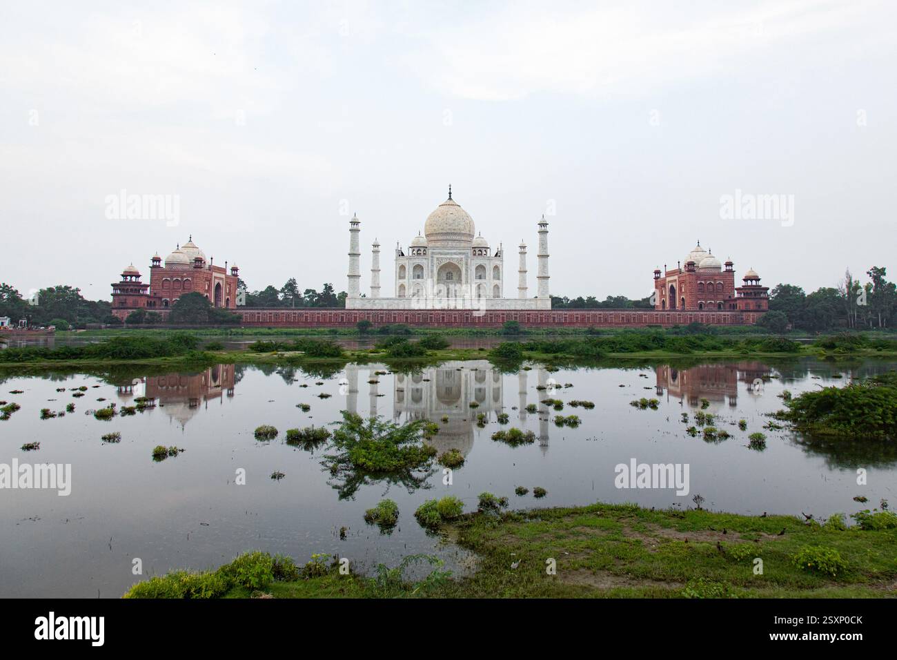 Agra, Uttar Pradesh, India - 8-6-2022: Taj Mahal from riverside ...