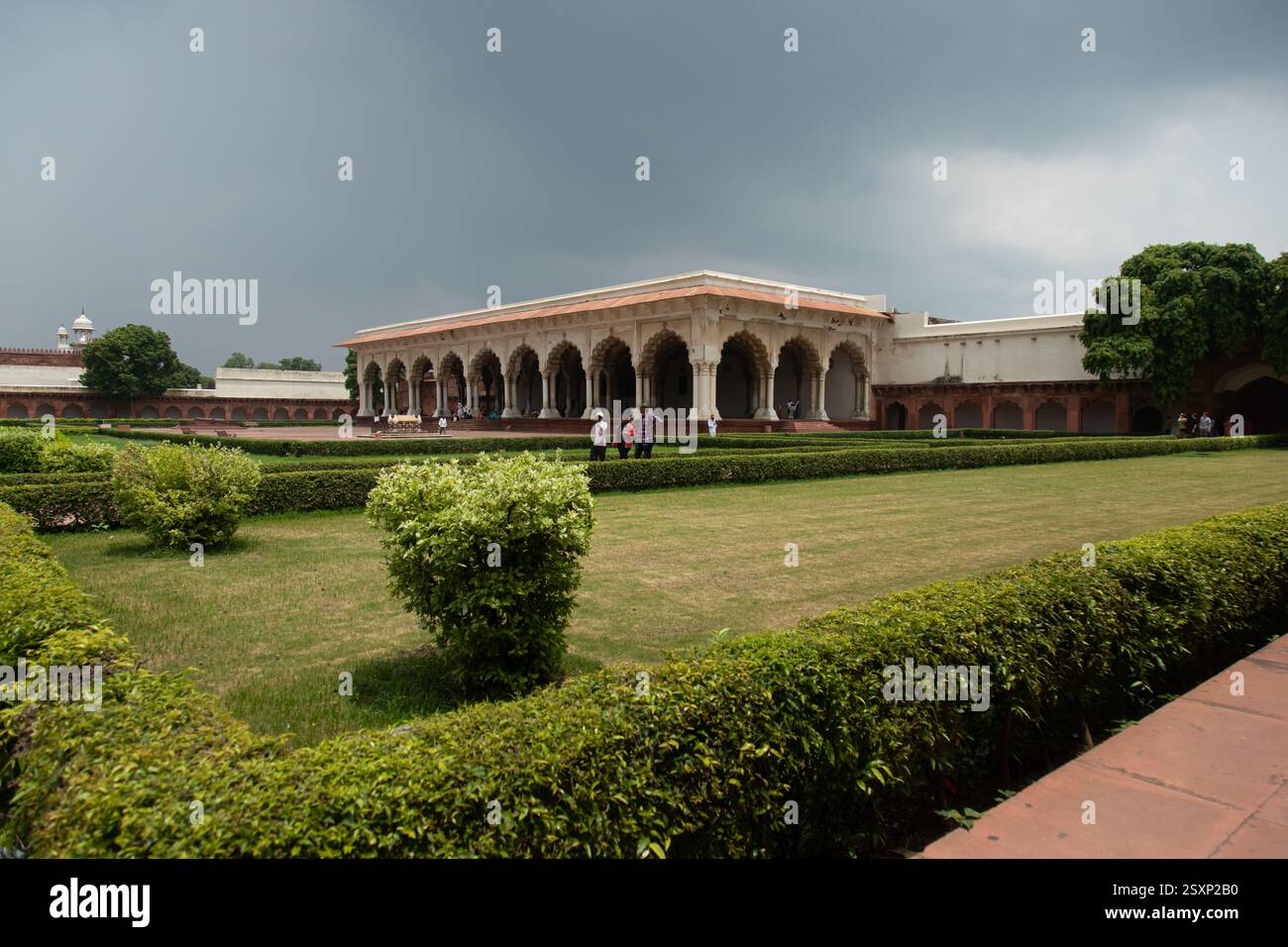 Agra, Utter Pradesh, India 8-6-2022: Agra Fort, red sandstone and white ...