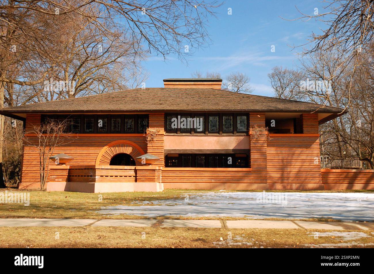 The Arthur Heurtly House, Designed by Frank Lloyd Wright in the Prairie ...