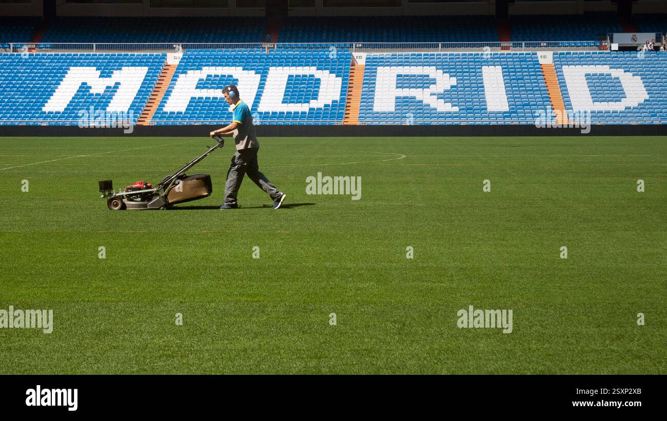 Groundsman at work at the Santiago Bernabéu Stadium, the home of Real ...