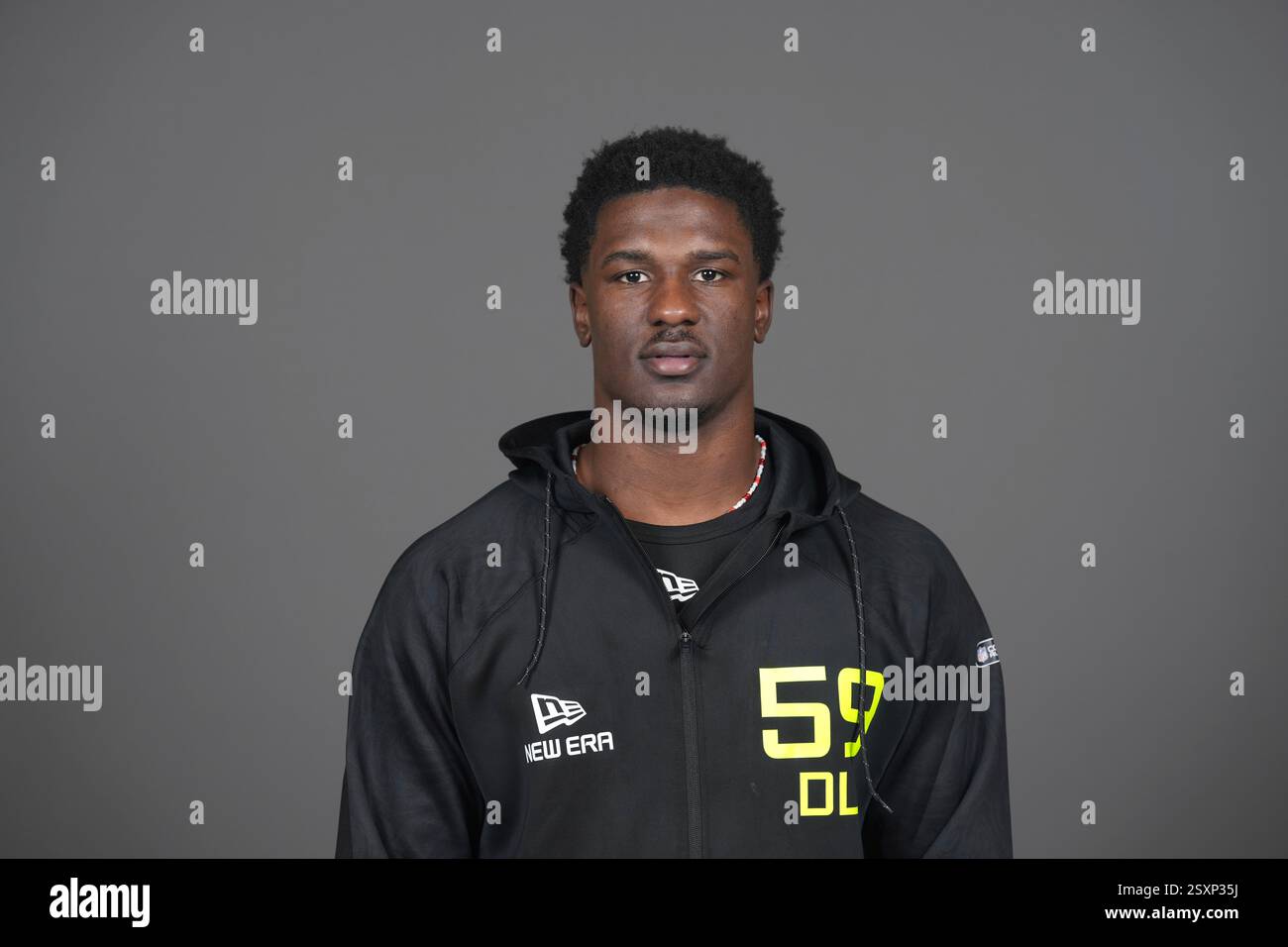 Tennessee defensive lineman James Pearce Jr. (DL59) poses for a ...