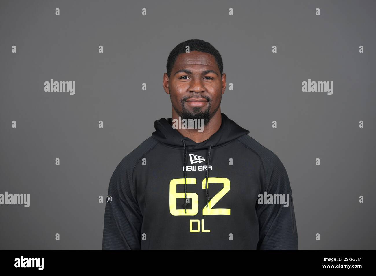 Alabama defensive lineman Que Robinson (DL62) poses for a portrait at ...