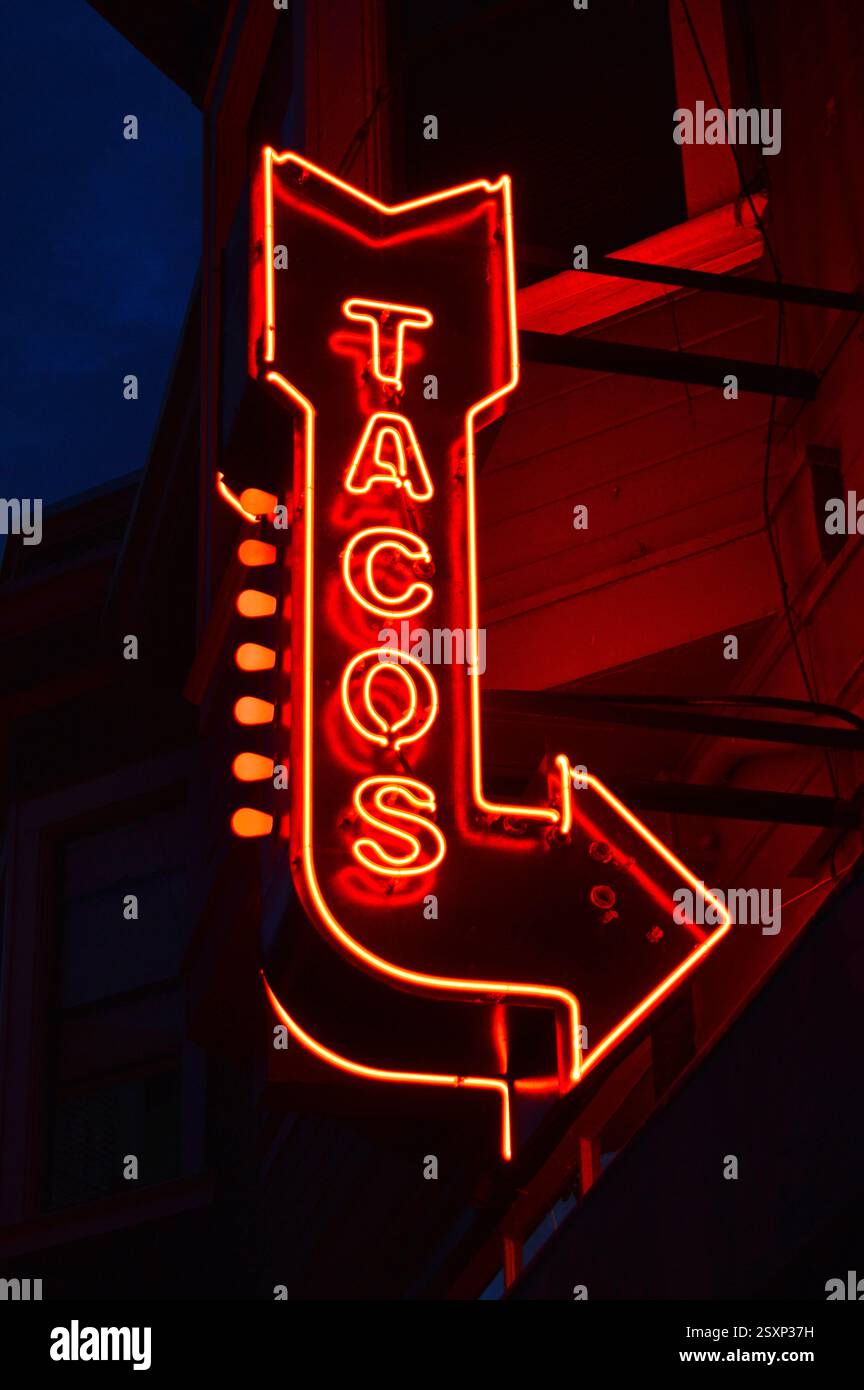 Tacos arrow hi-res stock photography and images - Alamy